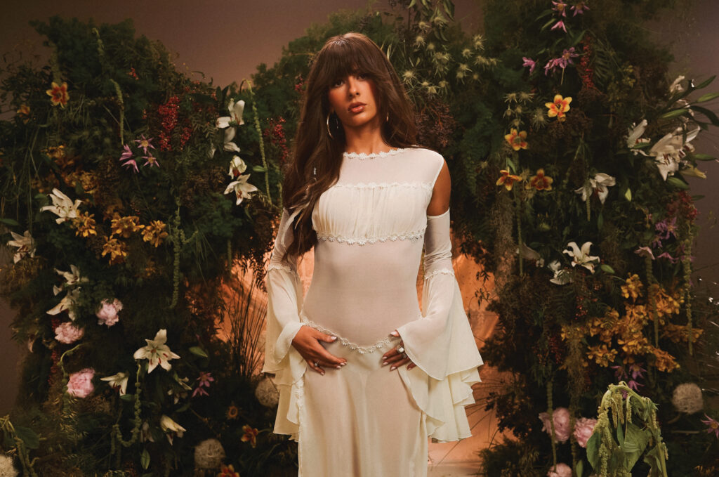 Ella Langley Reveals "The Dandelion Tour" Dates